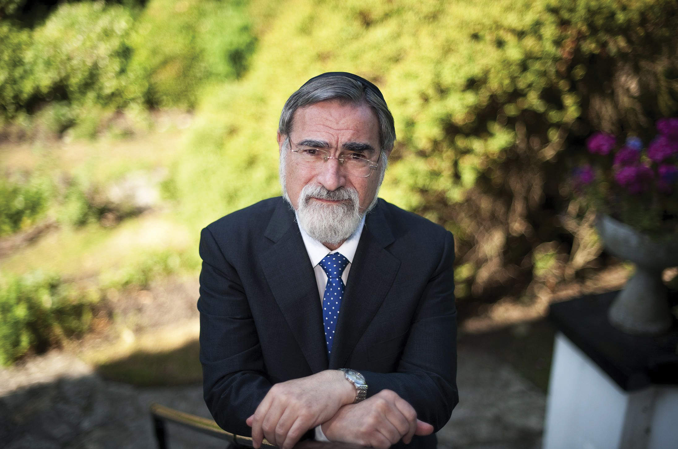 Former United Kingdom Chief Rabbi Jonathan Sacks dies at 72 - EJP