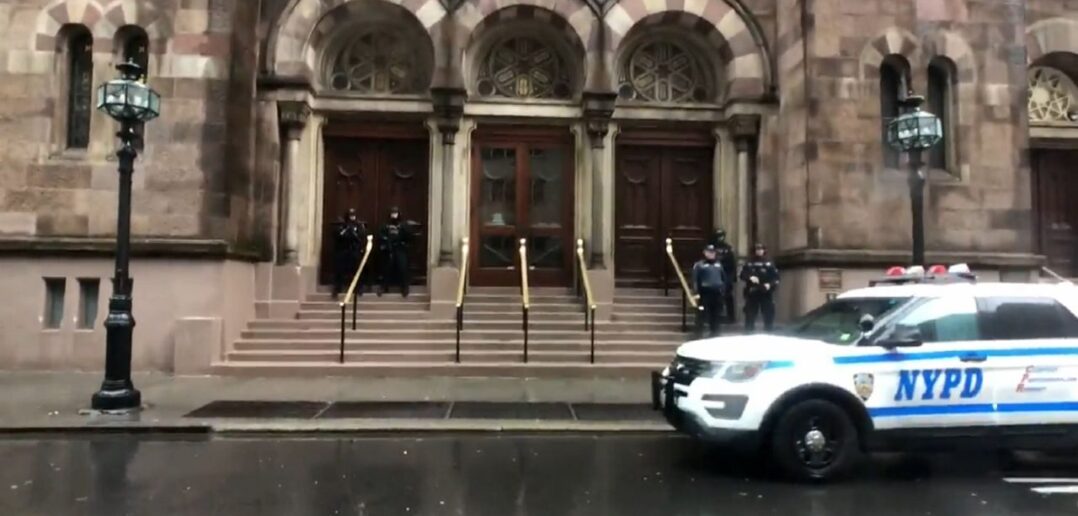 NYPD increases security at synagogues for High Holidays following rise in hate crimes - EJP