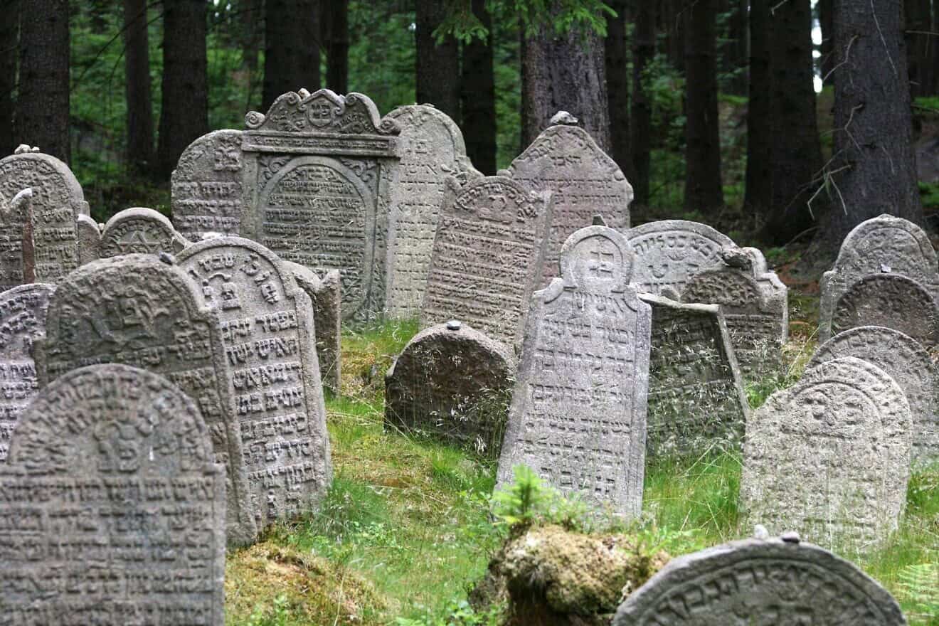 Gravestones toppled at Jewish cemetery in Denmark - EJP